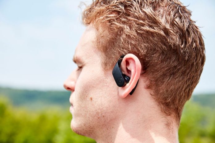 The 15 Best Wireless Earbuds for Runners | Runner's World Australia and ...