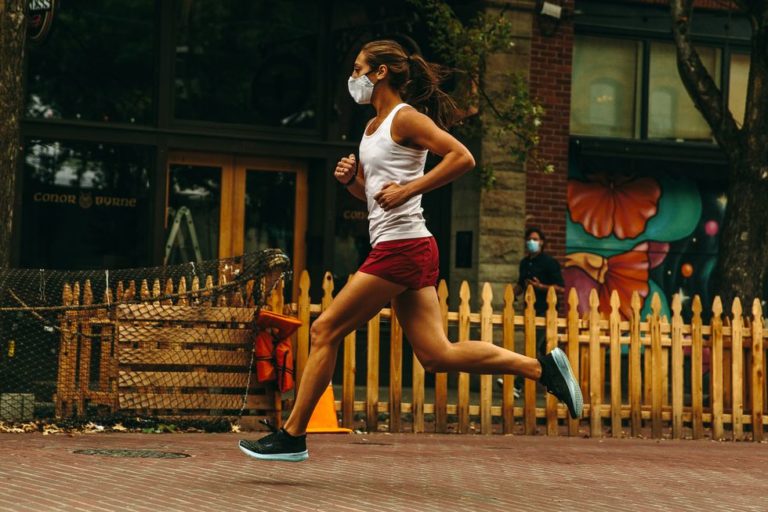 The Ultimate Guide to Long Runs | Runner's World Australia and New Zealand