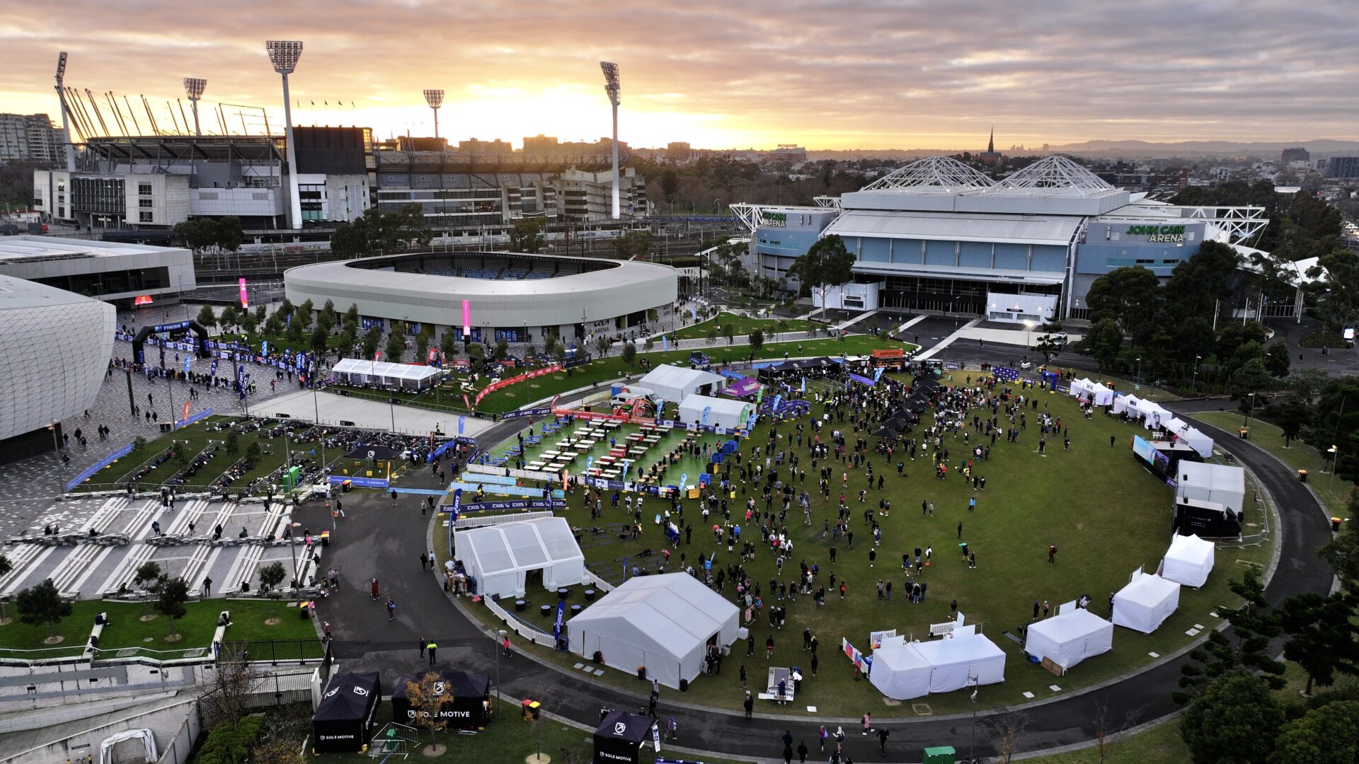 The Runner's World VIP Experience at Run Melbourne 2026 | Runner's ...